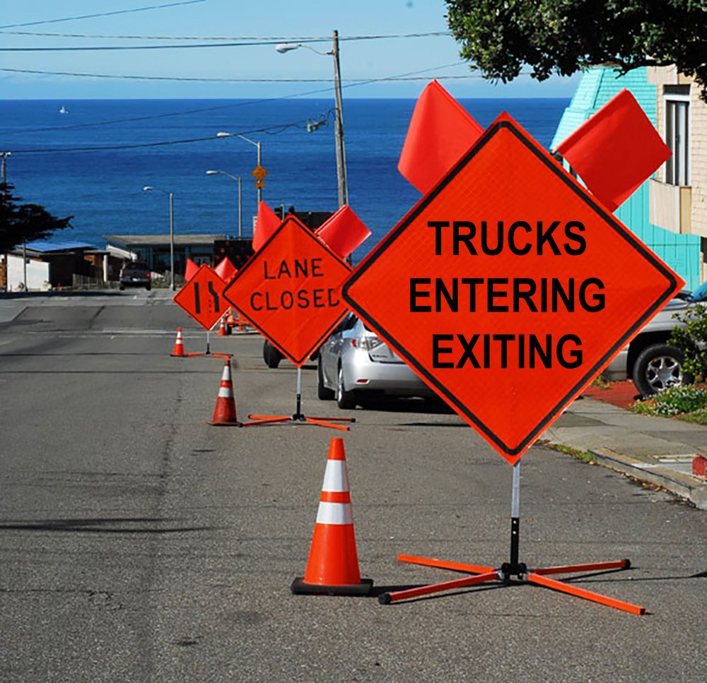 36" x 36" Roll Up Traffic Sign - Trucks Entering Exiting